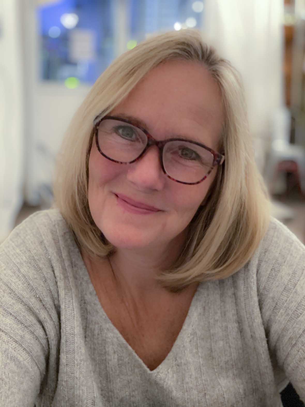 Bio – Lisa Moore Consulting